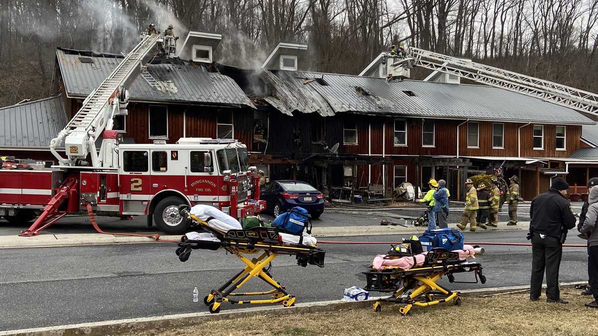 Fire damages Perry County row homes