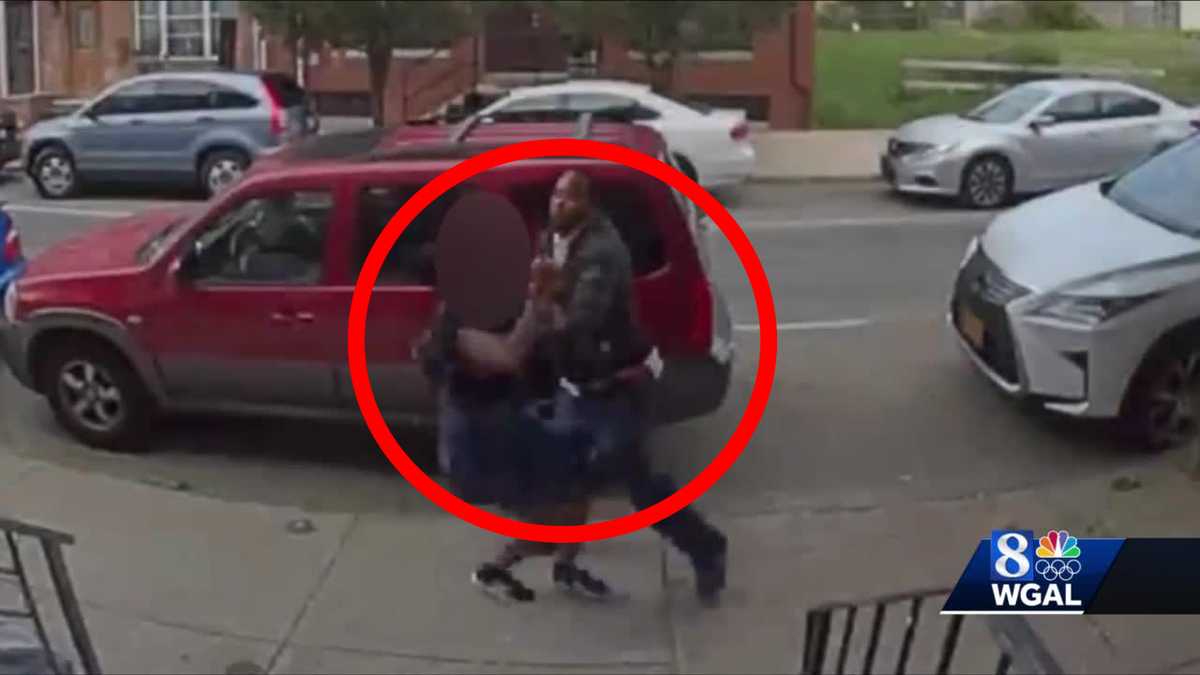 Woman screams as possible attempted abduction in Philly is caught on camera