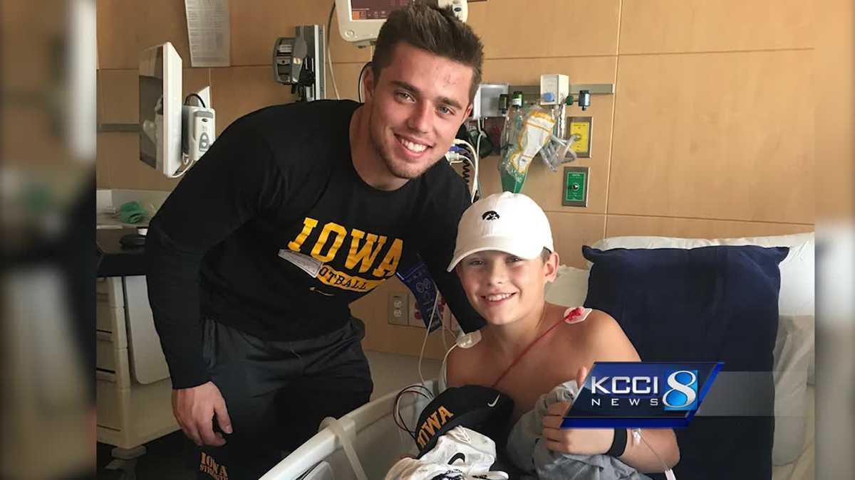 Sunday Sports Extra: Hawkeye star surprises No. 1 fan