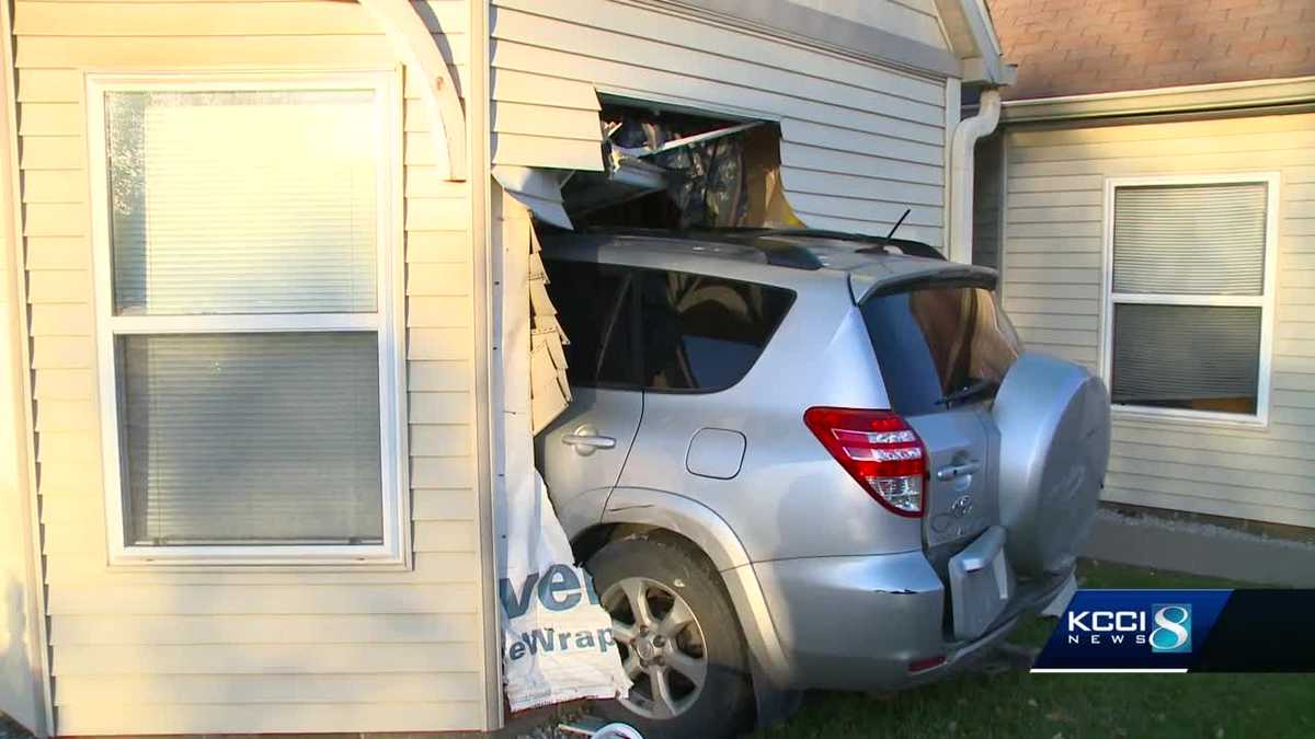 84-year-old DSM man displaced after car crashes into home