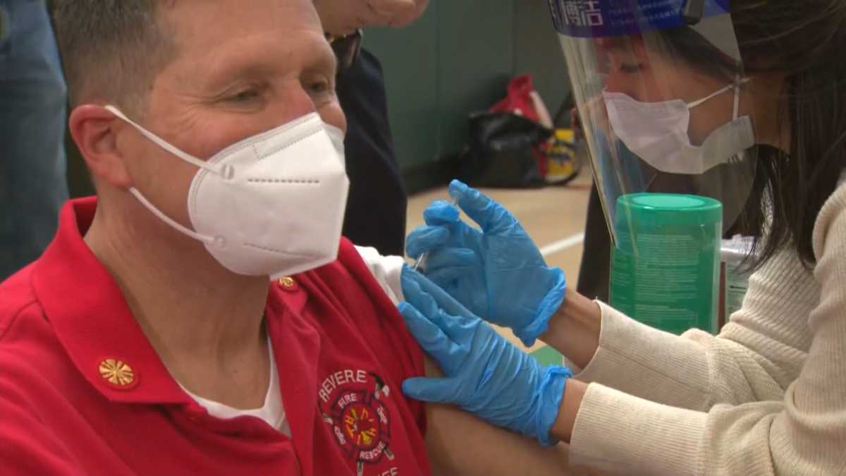 Mass. first responders continue to receive COVID-19 vaccine
