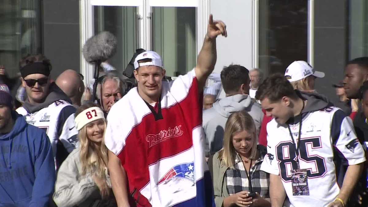 Gronk spotted wearing poncho, dancing on top of duck boat