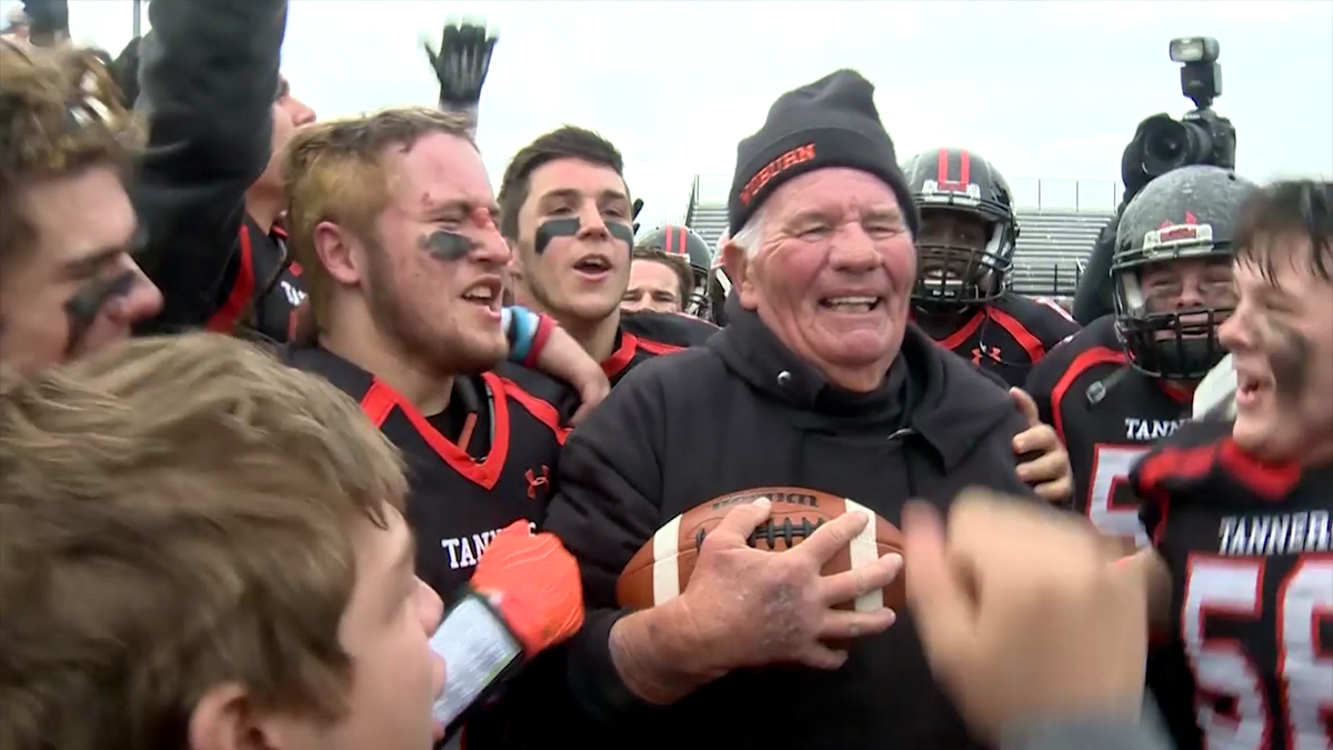 Longtime Woburn football coach Rocky Nelson dies of cancer