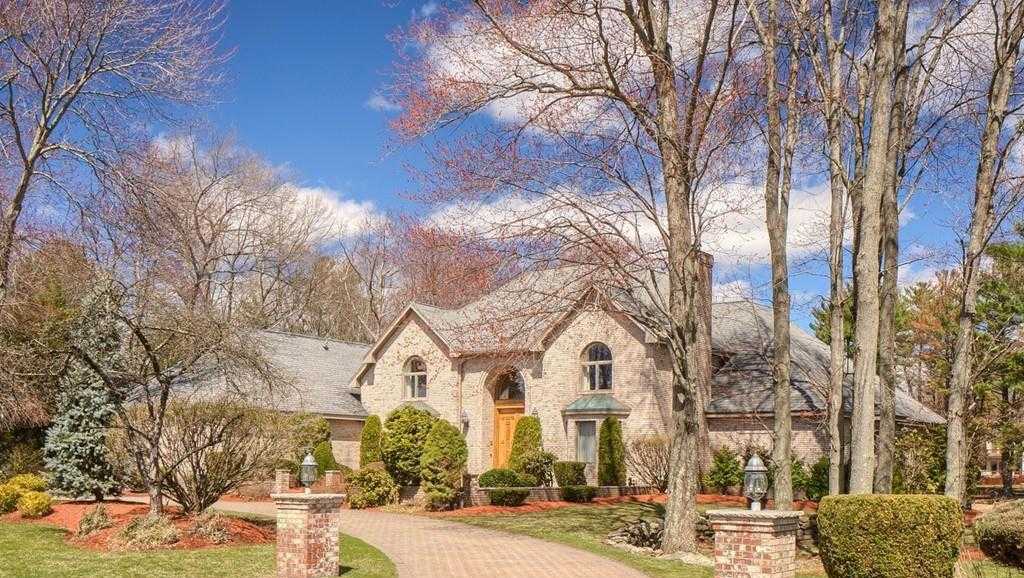 Mansion Monday: Custom-built lakeside colonial in Salem