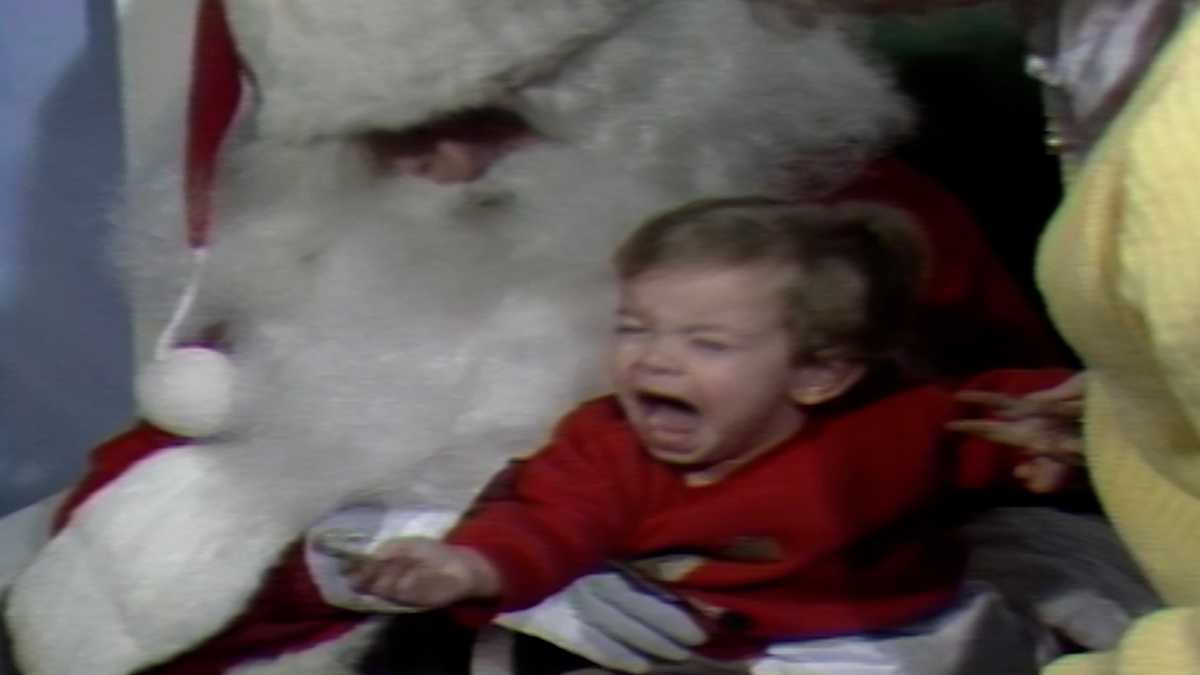 RETRO FIND: Reporter finds being Santa is hilariously difficult
