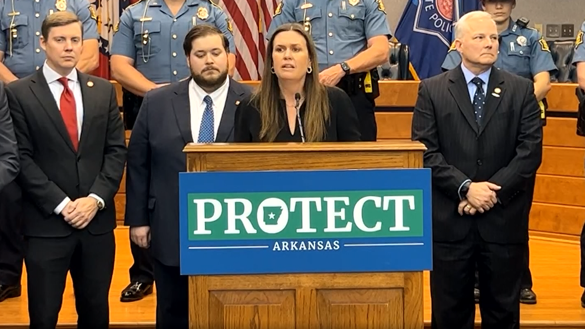 Gov. Sarah Sanders signs bill on sentences, new state prison