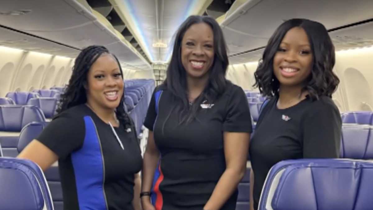 Mom And Daughters Work Together As Southwest Flight Attendants