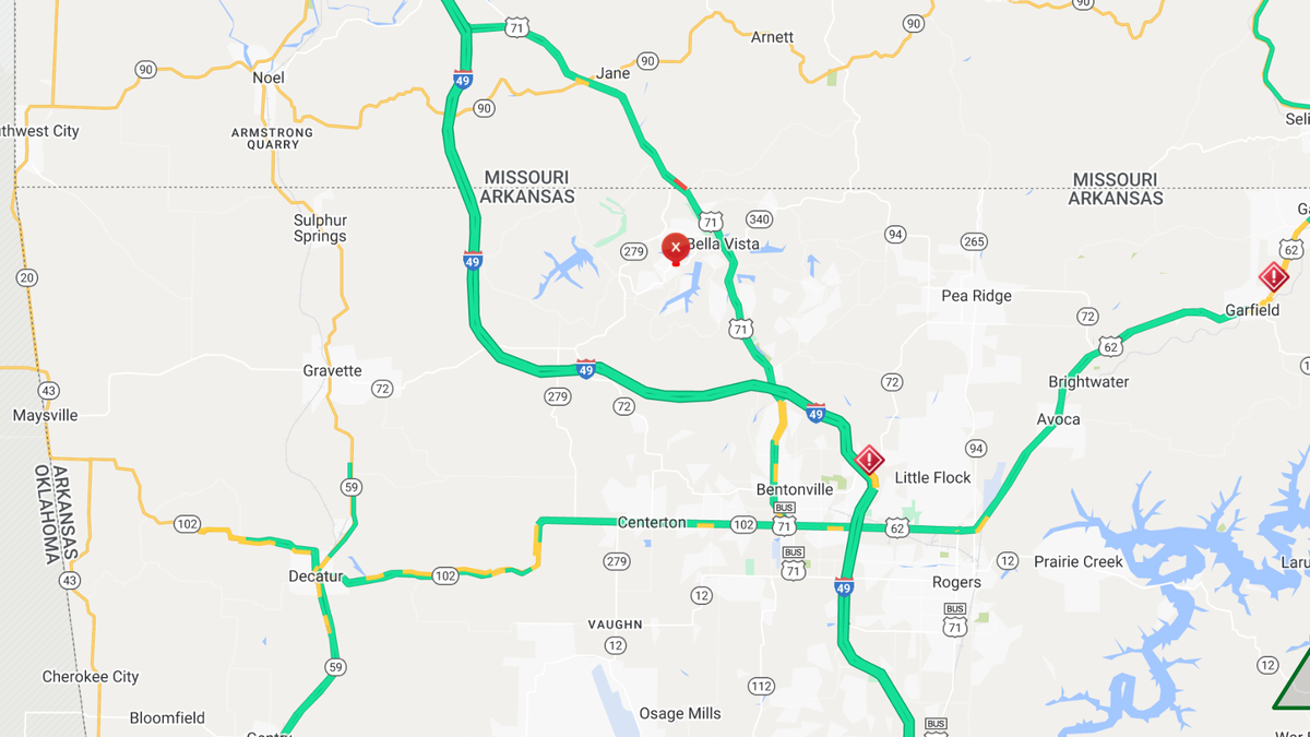 Landslide blocks highway in Bella Vista, Arkansas