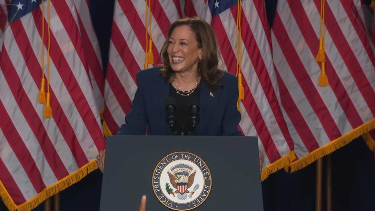 Kamala Harris kicks off presidential campaign Kamala Harris kicks off presidential campaign