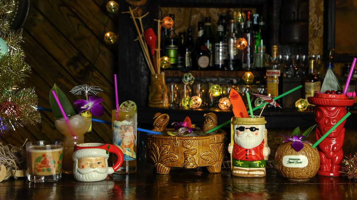 Sippin’ Santa pop-up bar says Mele Kalikimaka to Kansas City