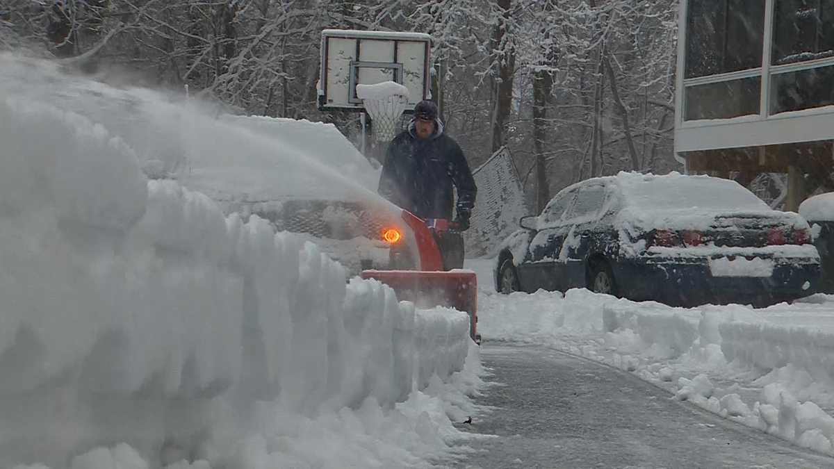 Worcester digs out after snow dumps heavy snow