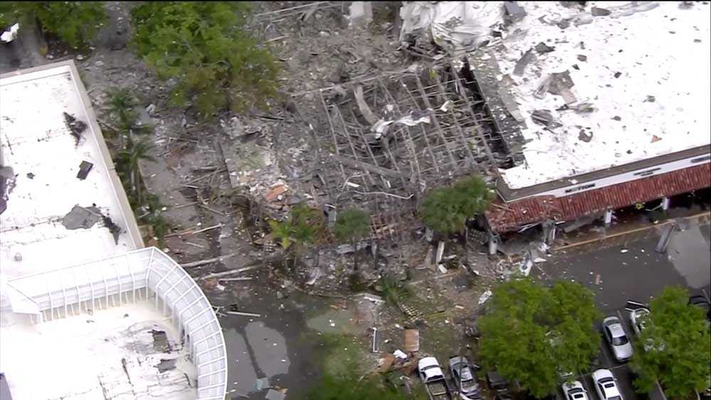 More than 20 injured in explosion at South Florida shopping center