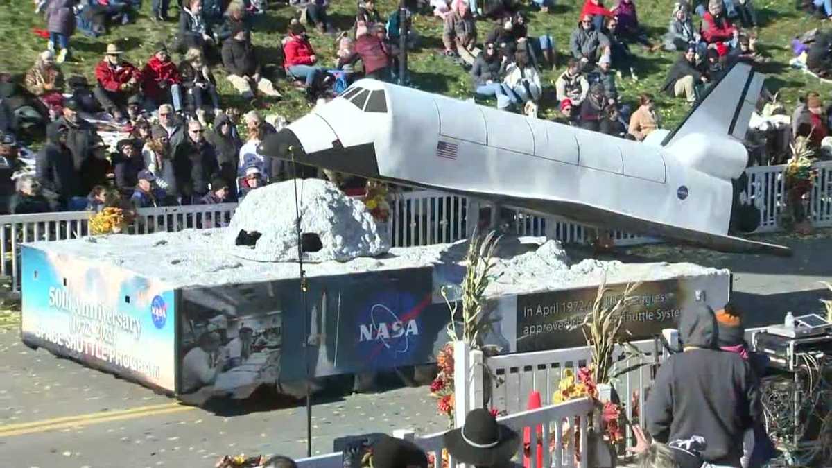 Plymouth parade float celebrates 50th anniversary of Space Shuttle