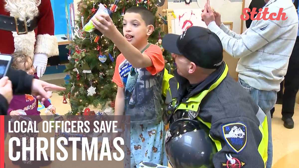 Officers and community members unite to bring Christmas to struggling ...