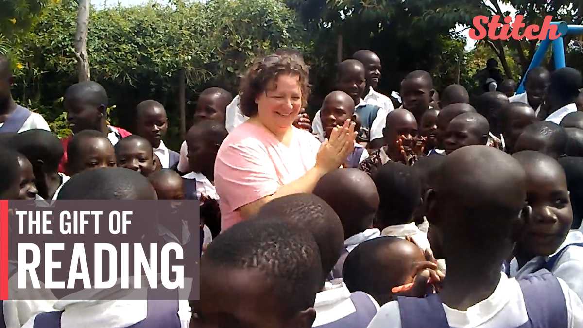 Librarian helps donate more than 30,000 books to public library for ...