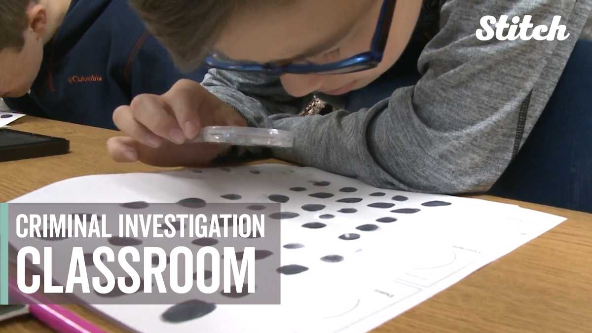 CSI-themed classroom teaches students important problem-solving skills