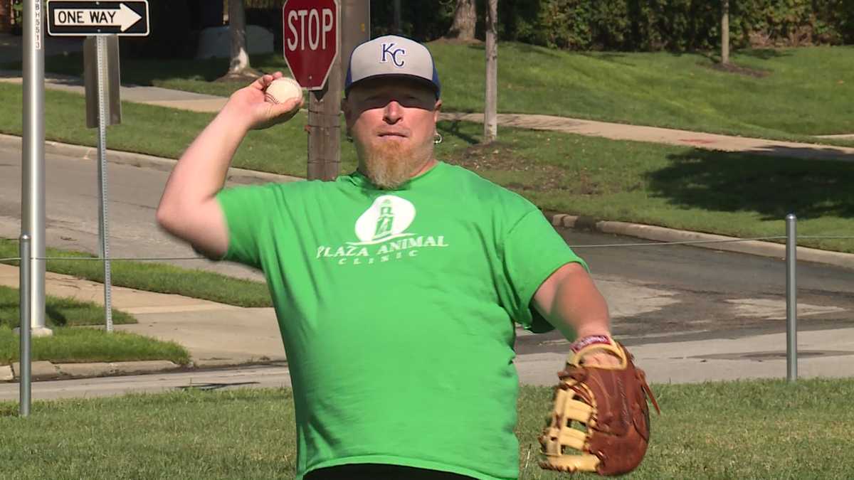 Missouri man connects with others by playing catch