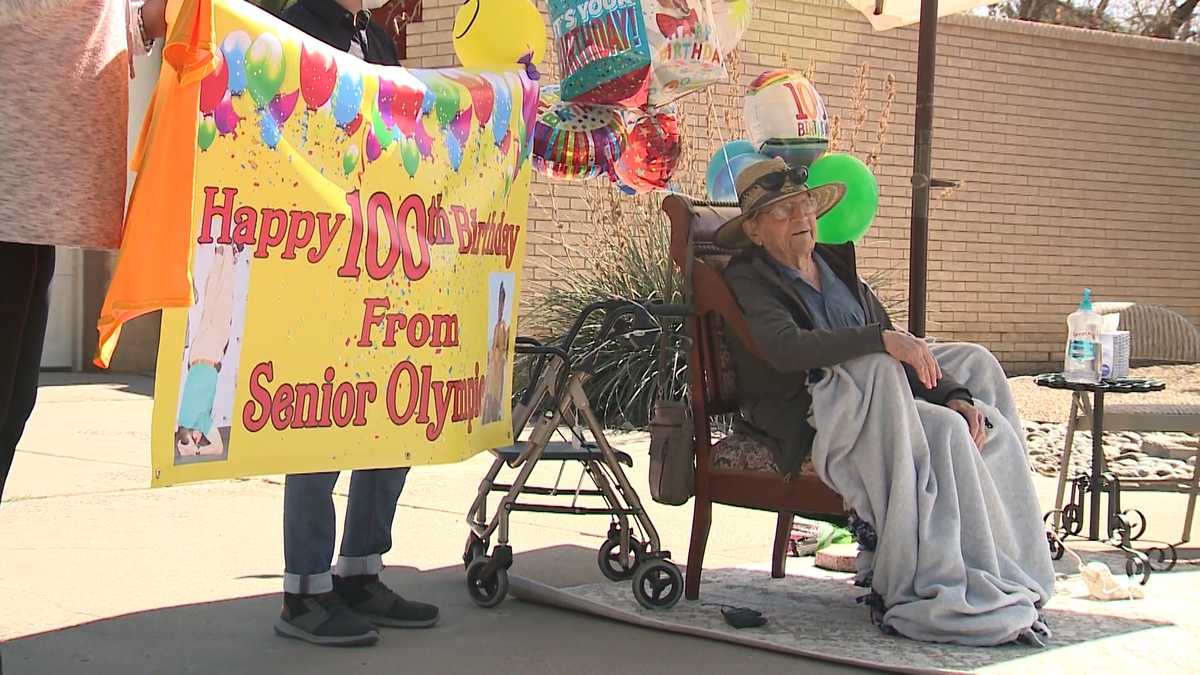 Community puts on special parade to celebrate man's 100th birthday