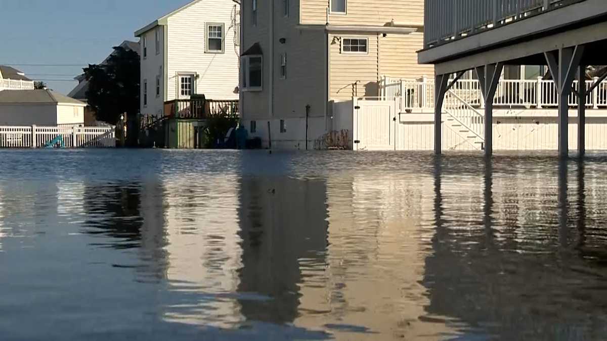 Cleanup continues along Mass. coast after Winter Storm Elliott