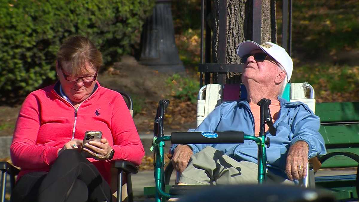 Boston enjoys late-summer weather in November