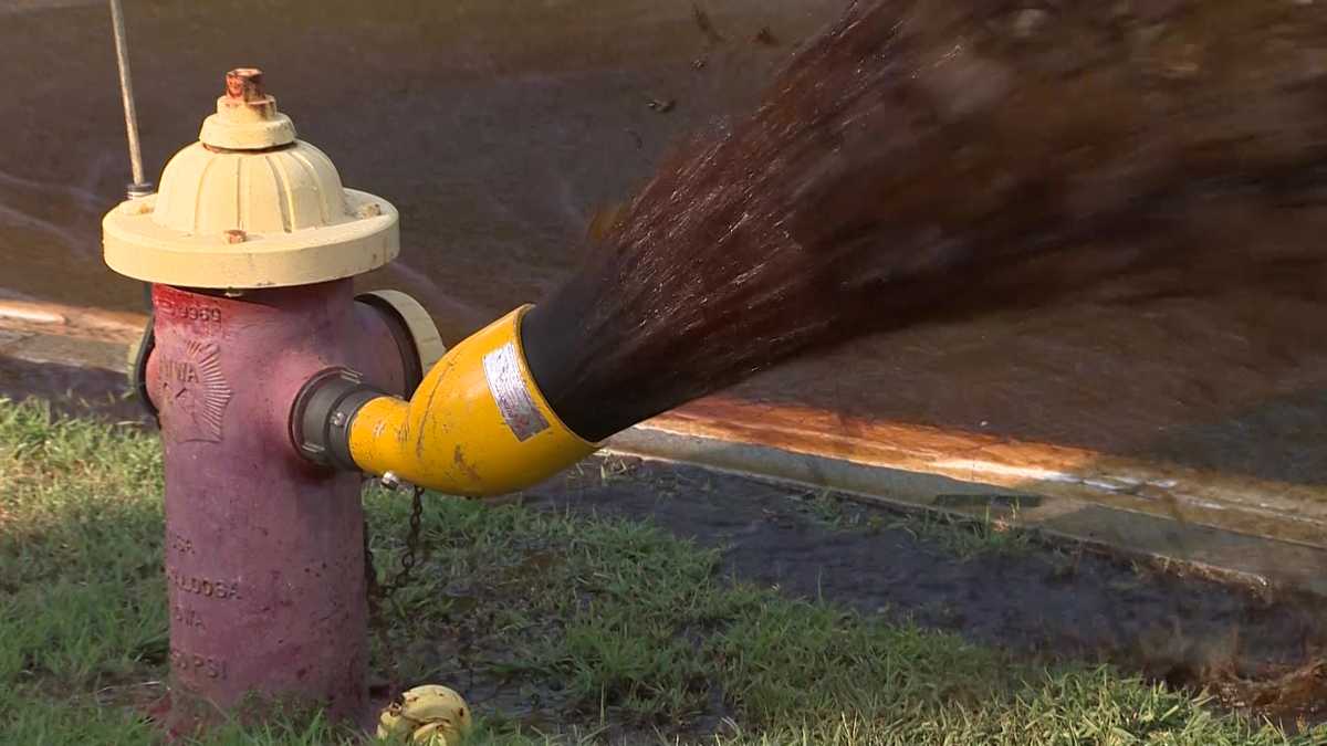 Water main break leaves Tewksbury residents with brown water