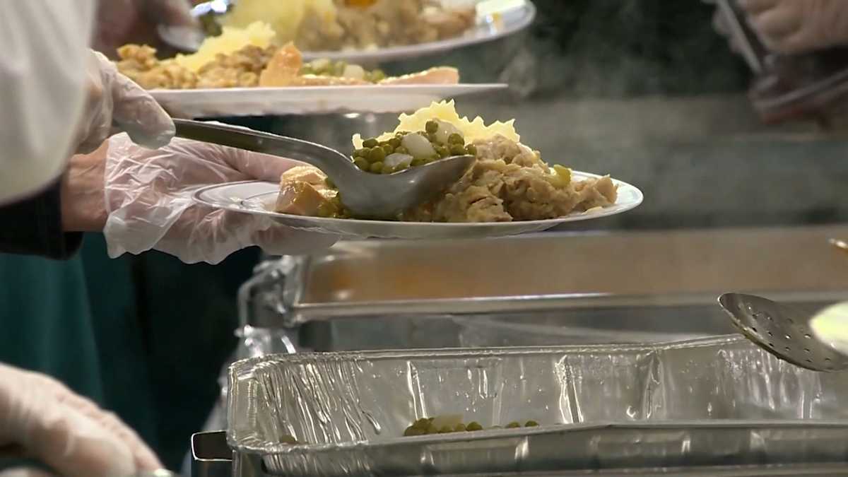 Pine Street Inn still planning to serve thousands of Thanksgiving meals
