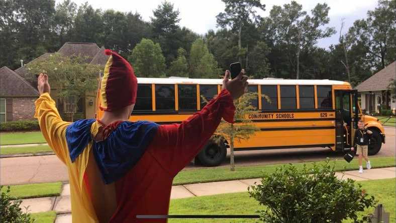 Meet the Bus Brother: Teen goes viral for wearing costumes to welcome ...