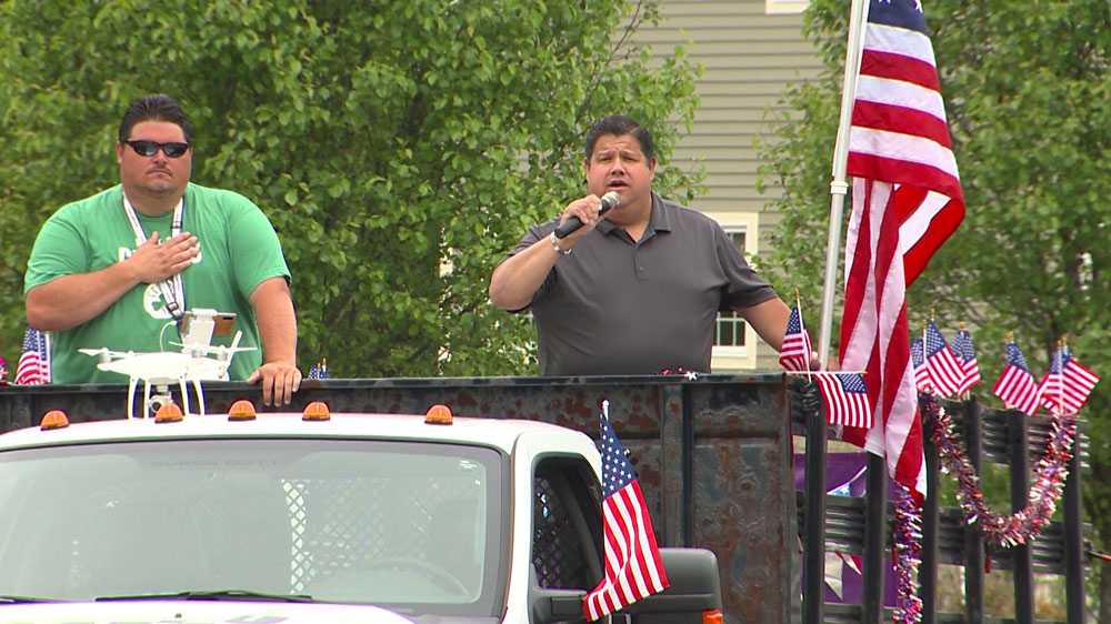 Boston Bruins anthem singer holds rolling Memorial Day concert