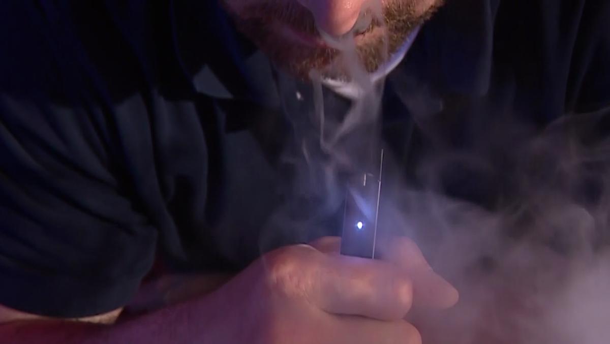 More vaping-related lung injury cases in Mass. reported to CDC