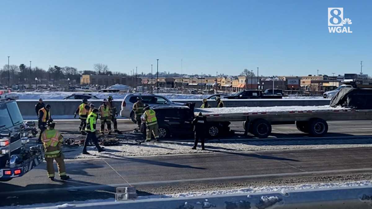 Tractor-trailer crashes cause problems on Route 30 in Lancaster County
