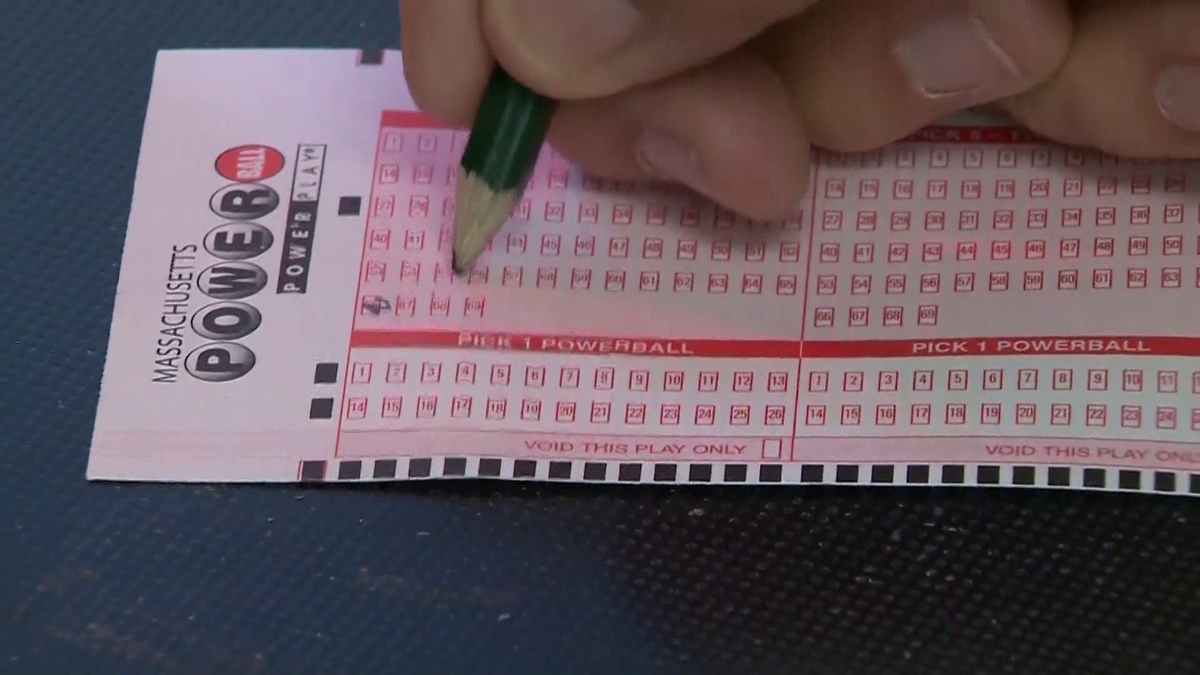 1 2 Billion Powerball Jackpot Up For Grabs