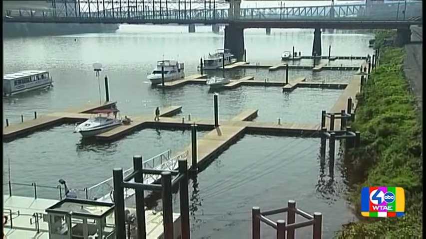 Pittsburgh welcomes Station Square marina in 2005