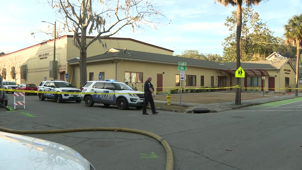 Shooting outside Savannah community center injures one