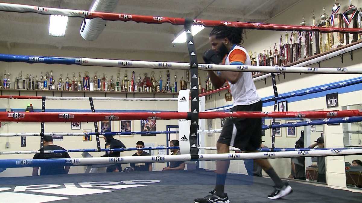 Milwaukee boxing club gives man fighting chance