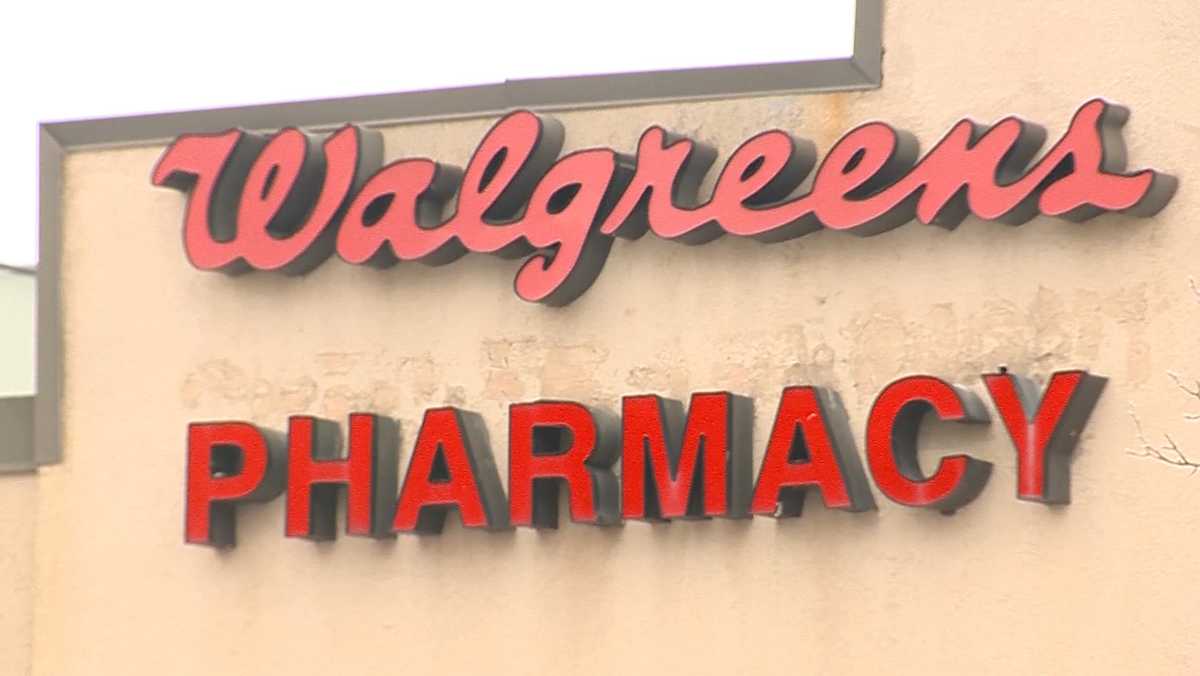 Mass. residents complain about booking on Walgreens vaccination website