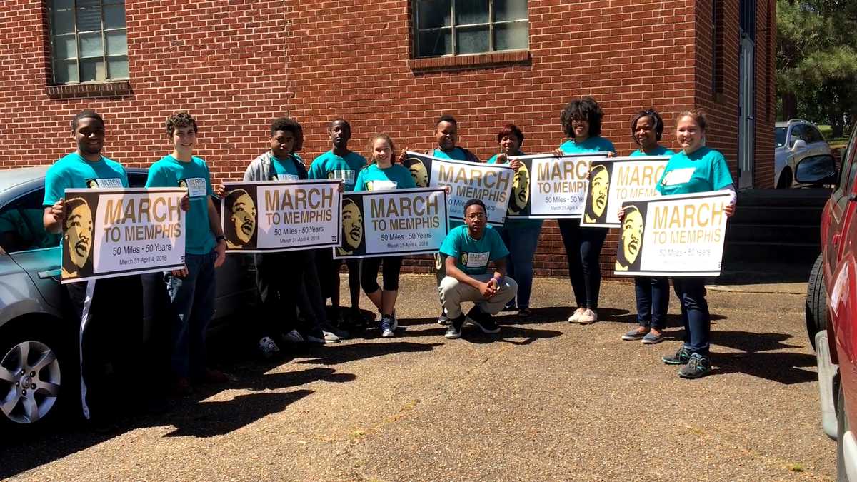 Teens begin Mississippi-to-Memphis march in honor of Martin Luther King Jr.