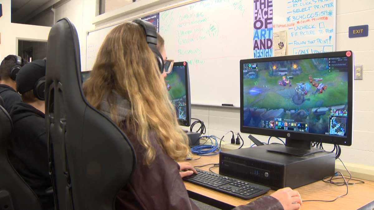 Competitive gaming makes its way into the classroom with esports curriculum