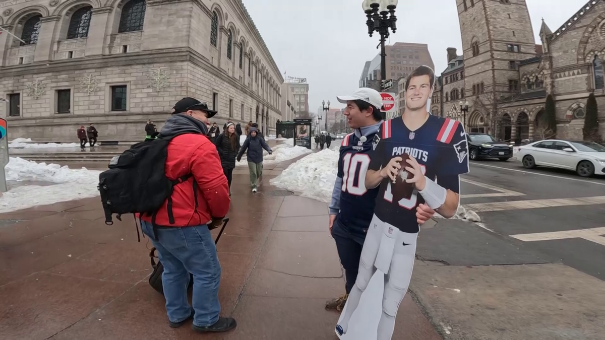 Drake Maye superfan spreads Patriots hype in Boston's Copley Square