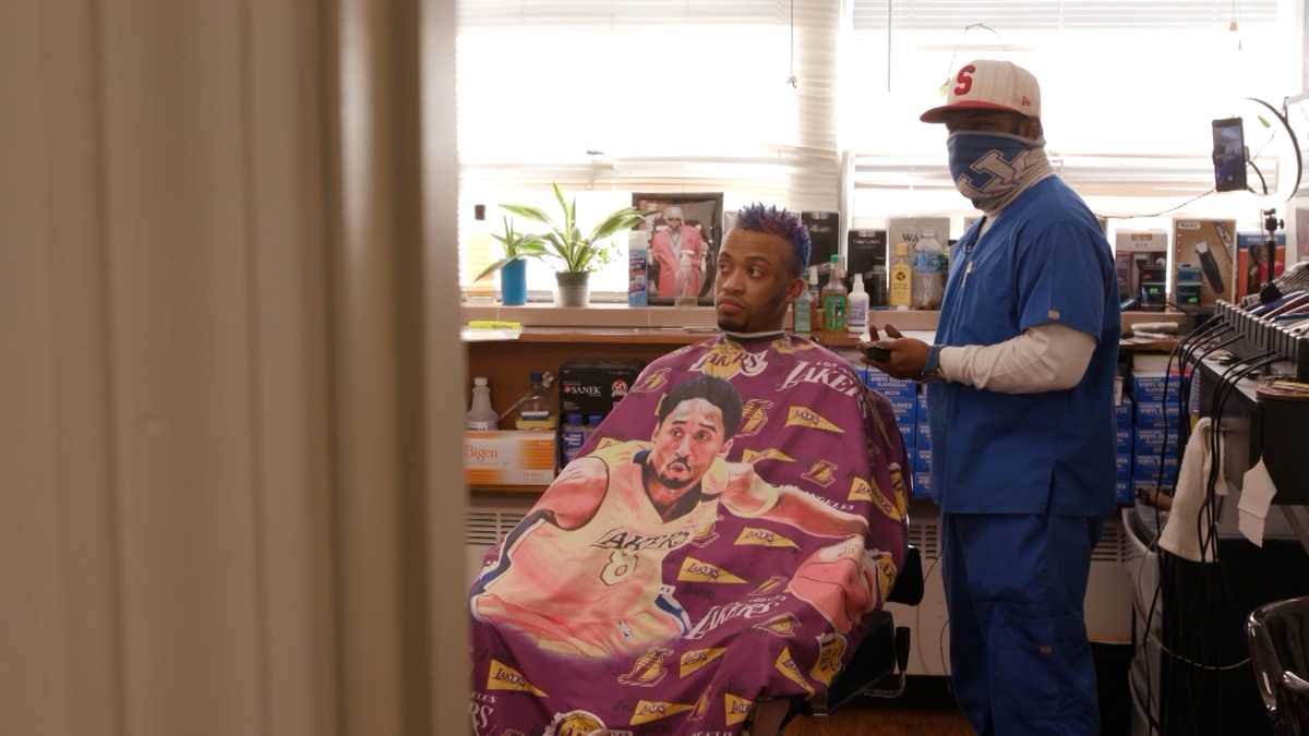 Barbershop program encourages honest discussions surrounding mental health