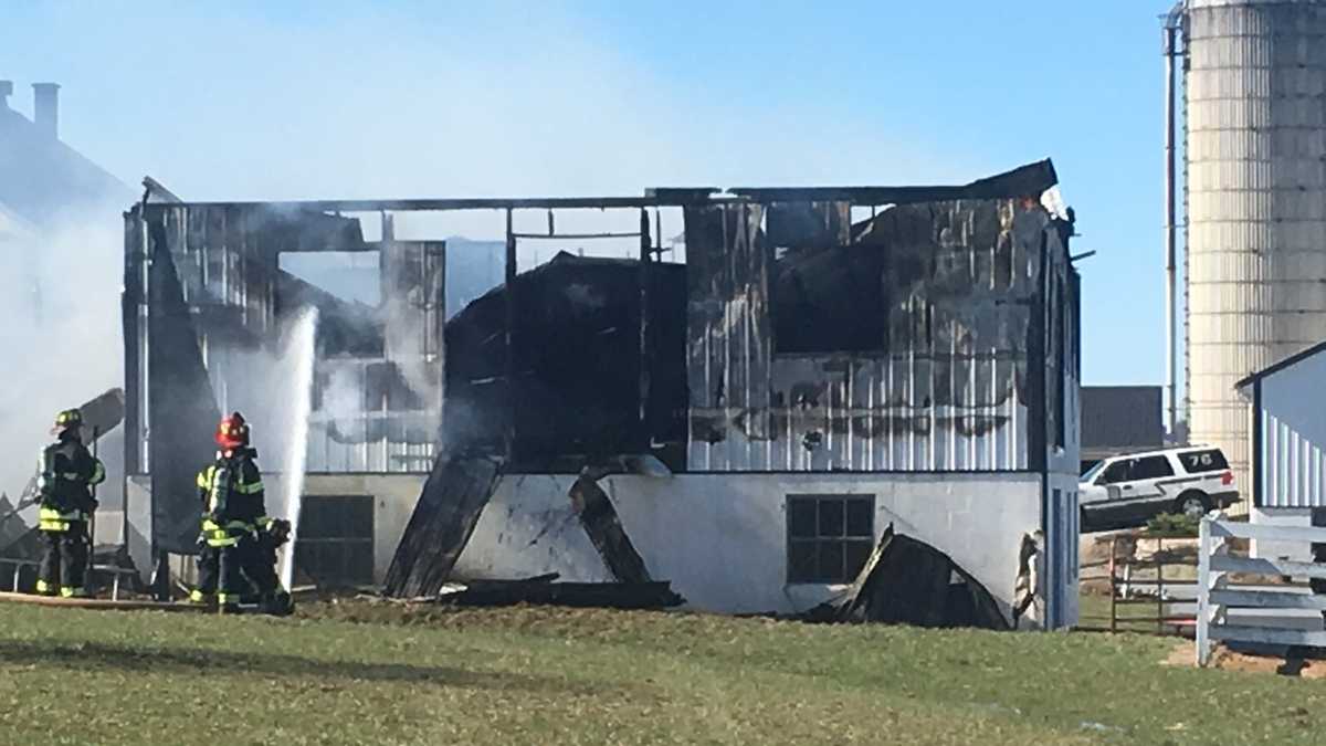 Smoke from wood shop fire seen for miles